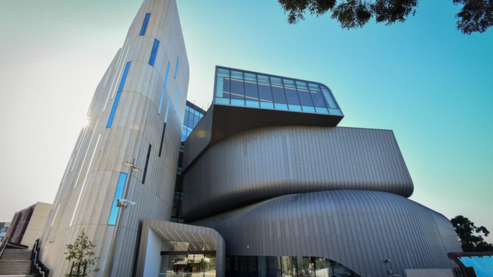 Deakin University invites applications for Vice-Chancellor’s ...