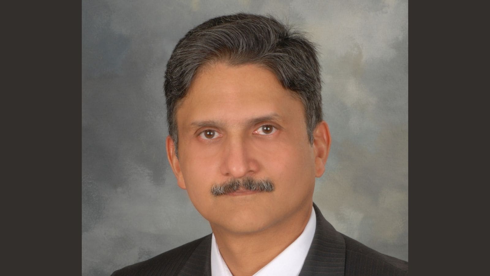 Noted hand surgeon successfully achieves landmark of 30K complex ...