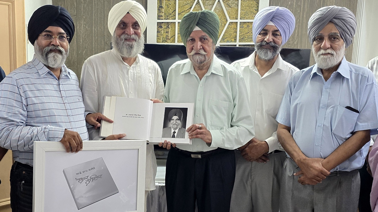 In Ludhiana, as a photographer ‘retires’, a 96-year-old renowned ...