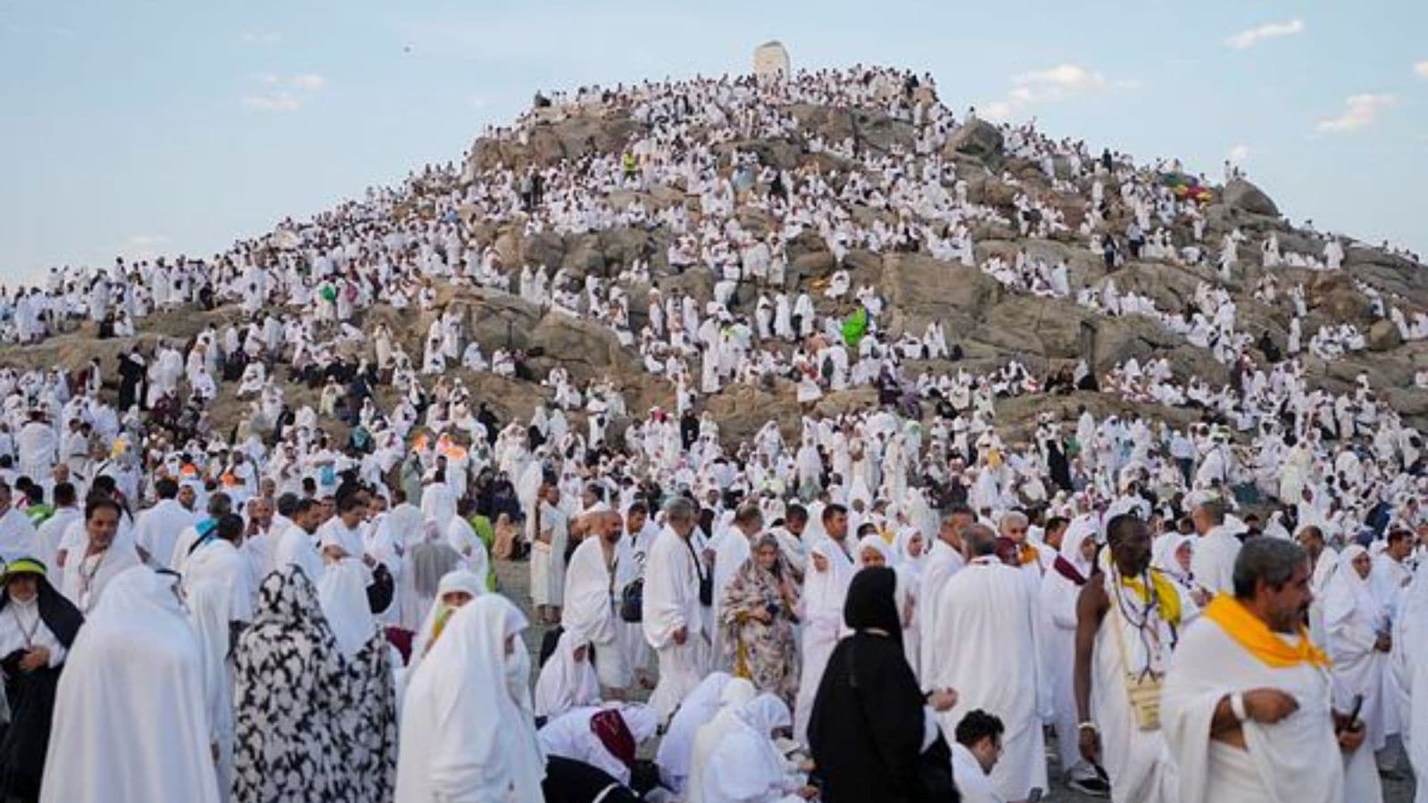 Heatwave claims 550 Hajj pilgrims as mercury soars to 50°C at Mecca ...