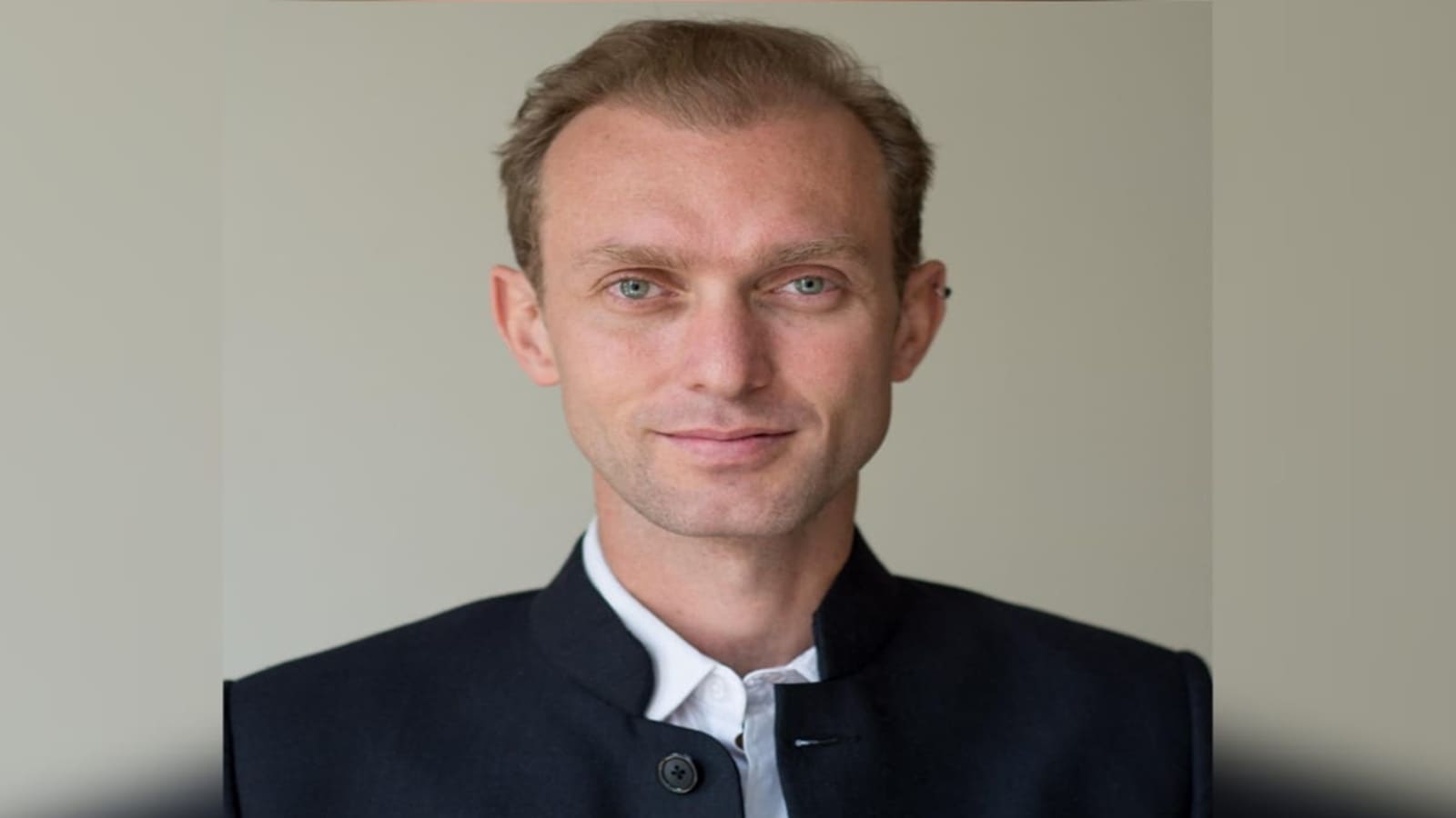 French journalist says permit not renewed, forced to leave India ...