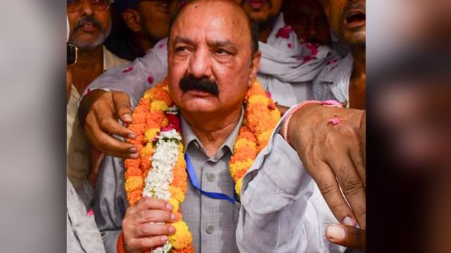 ‘Smriti Irani can call my father peon or servant, numbers are in front ...