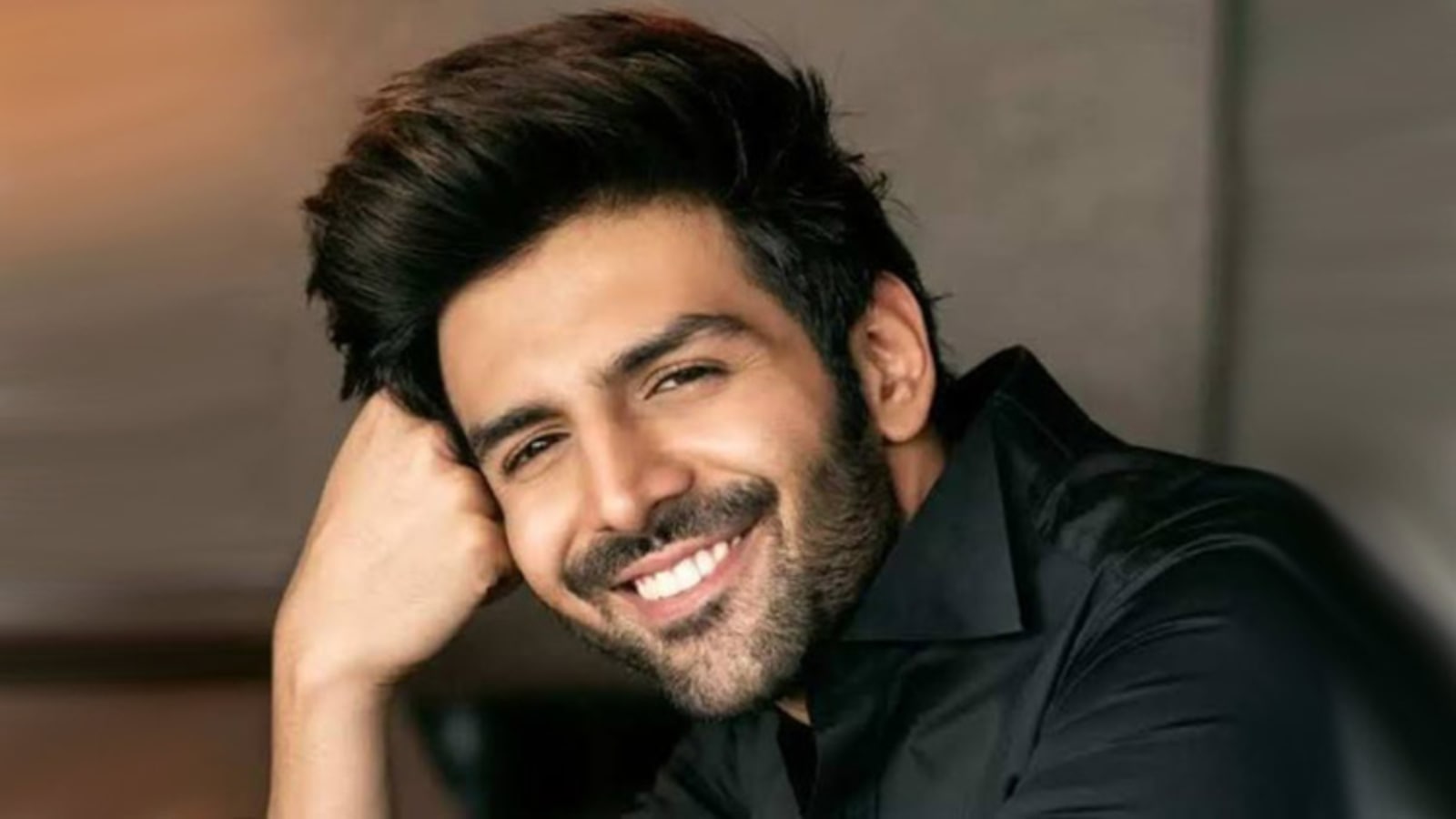 Kartik Aaryan responds to massive star fees in Bollywood, says ready to ...