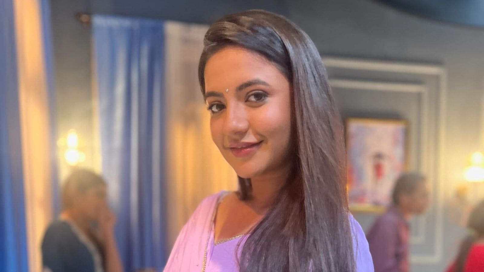 After Krishna Mukherjee, actor Meera Deosthale accuses Vidya producer of not clearing dues ...