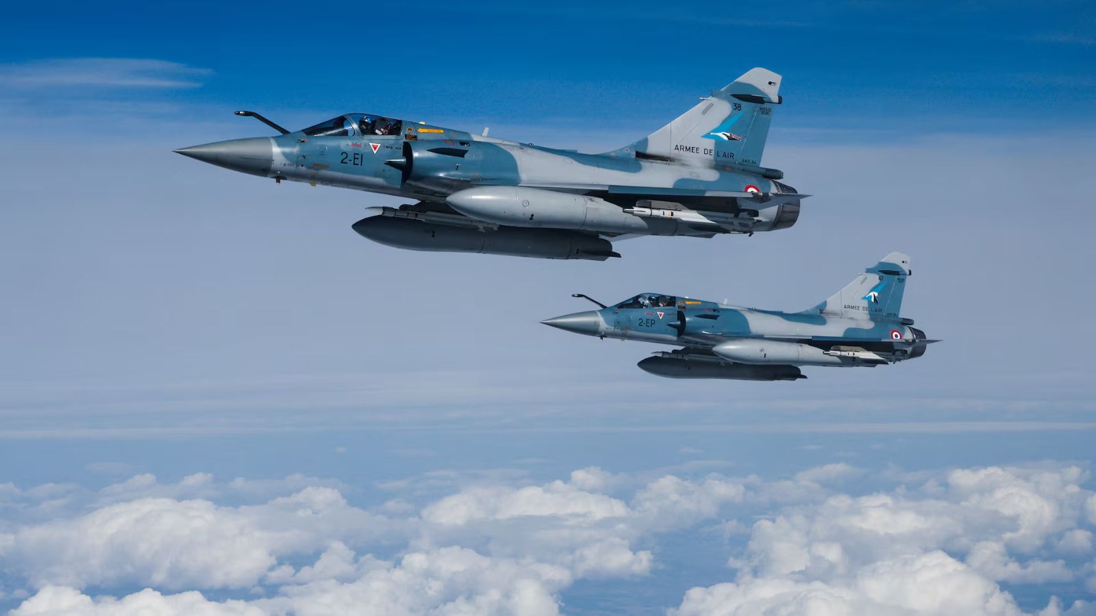Zelenskiyy welcomes French promises of Mirage 2000 warplanes to help ...