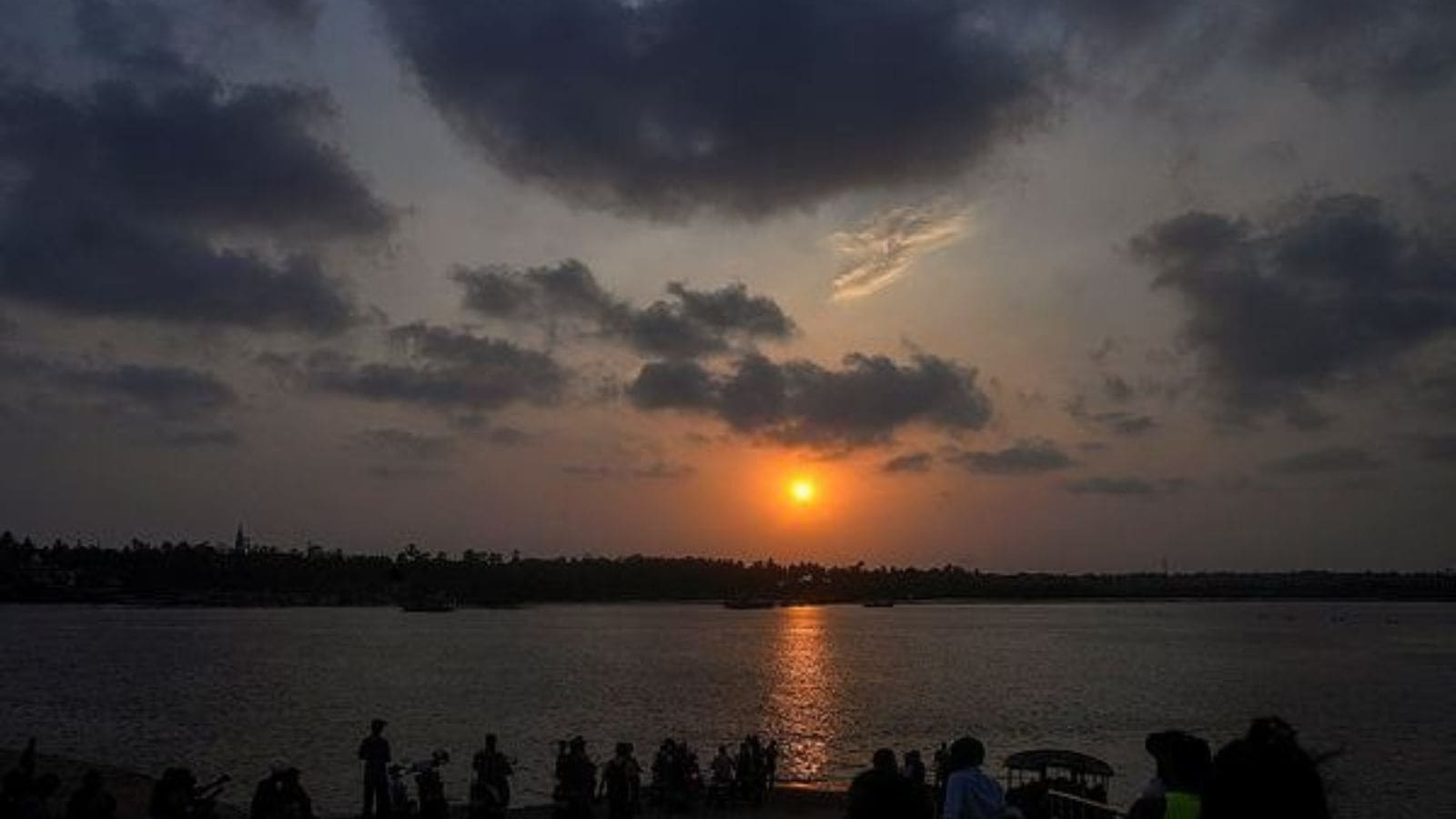 Monsoon likely to make entry in 4 days, heavier downpours this season ...