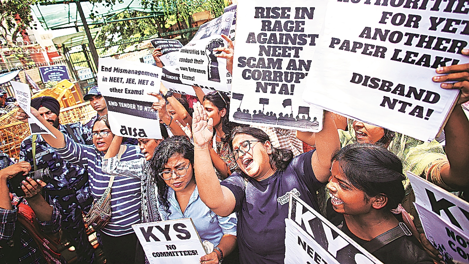 NEET exam ‘irregularities’: Students protest outside Education ministry ...