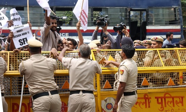 UGC-NET, NEET row: Student unions take to streets across country ... UGC-NET, NEET row: Student unions take to streets across country ...