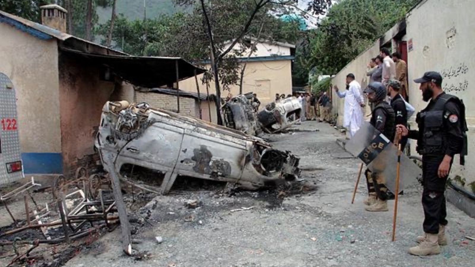 Pakistan: Police arrest 23 after ‘blasphemy’ lynching | Pakistan News ...