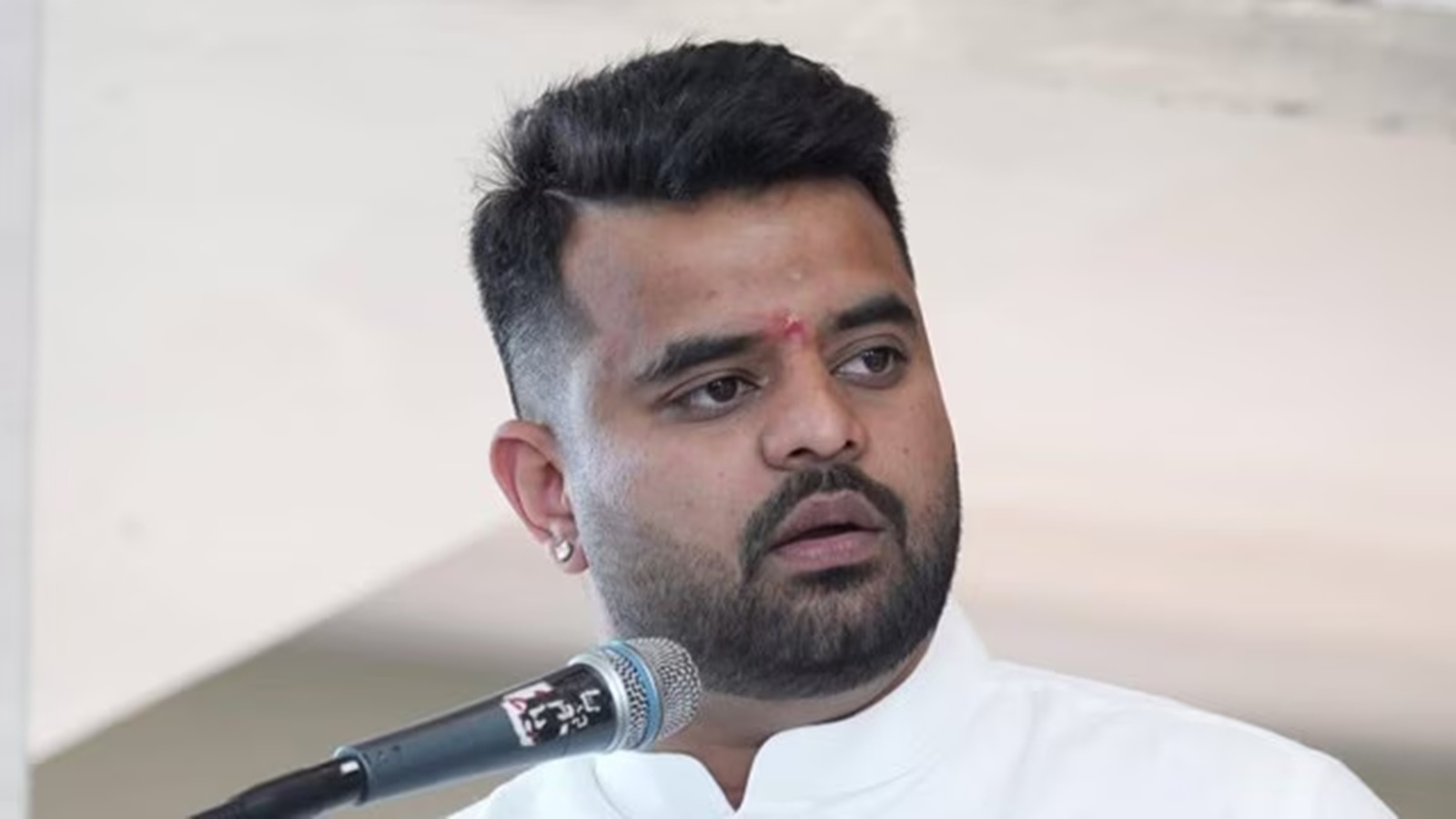 Sexual abuse case: Ex-MP Prajwal Revanna once again remanded in police ...
