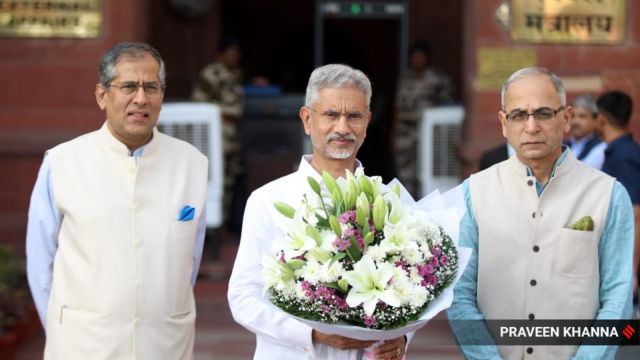 Jaishankar takes charge of foreign ministry, says focus on finding ...