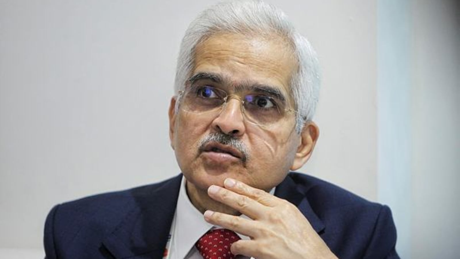 Slower deposit mobilisation may create structural issues: RBI Governor ...