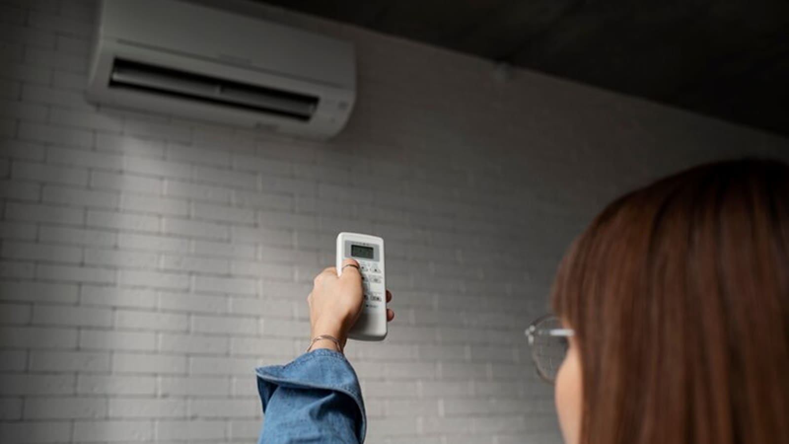 Know what happens to the body if you sit in an AC room all day every ...