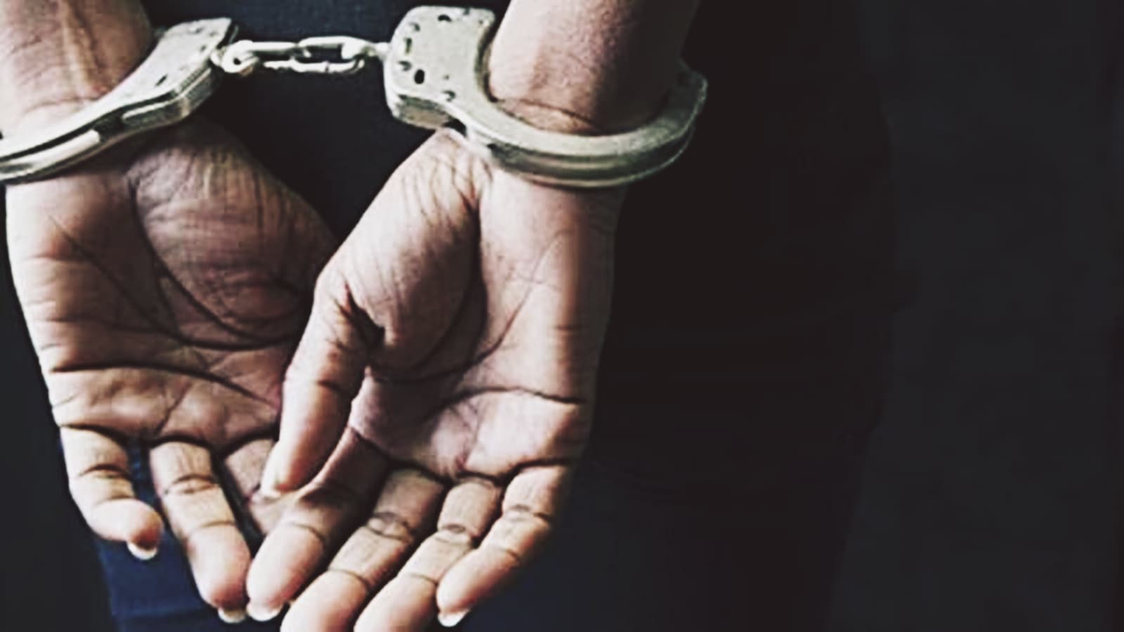 4 held by Surat ACB in 3 different cases of accepting bribes for ...