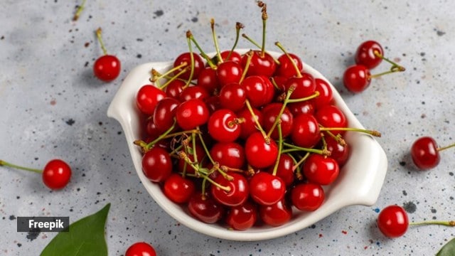 Can 25 cherries a day keep the doctor away?