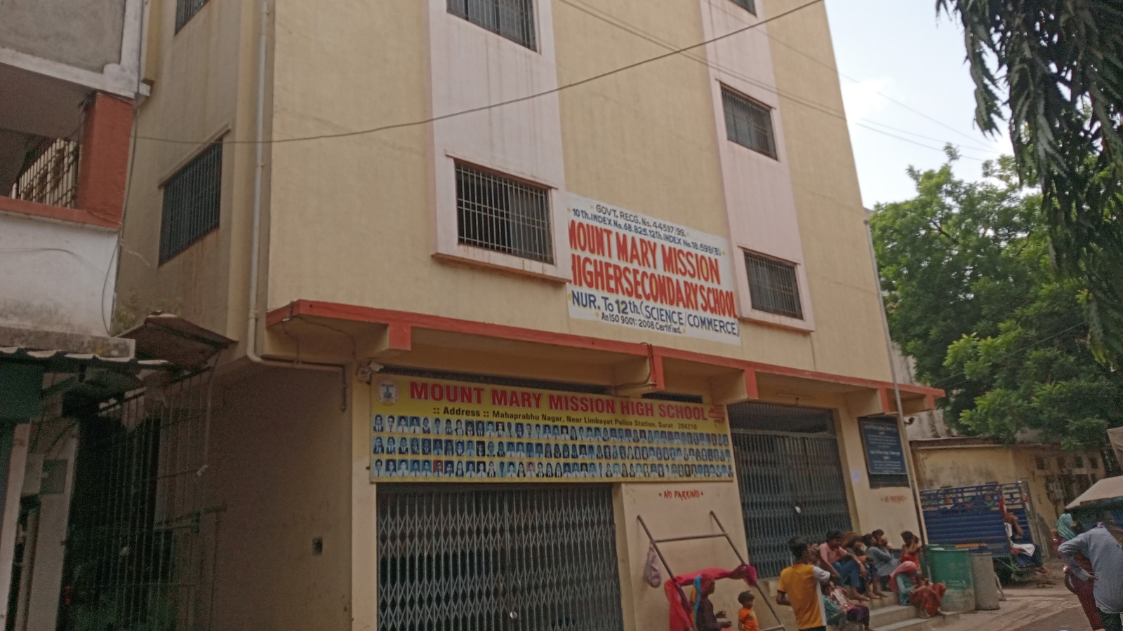 600+ schools sealed, Gujarat govt urged to resolve crisis soon ...