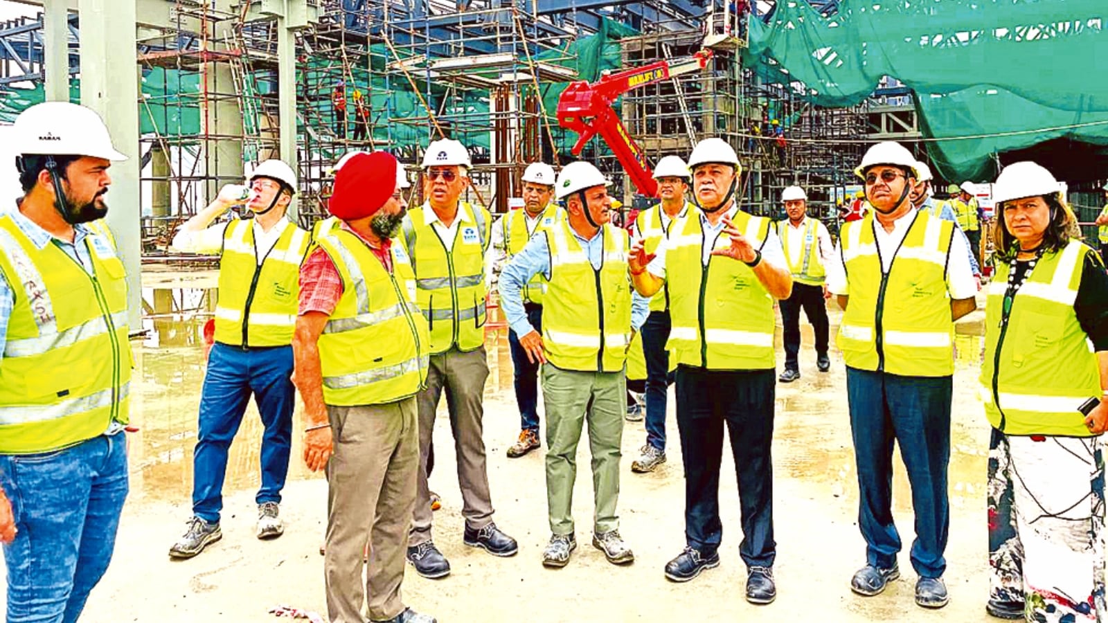 UP Chief Secy visits Jewar airport site: Expedite work, look to start ...