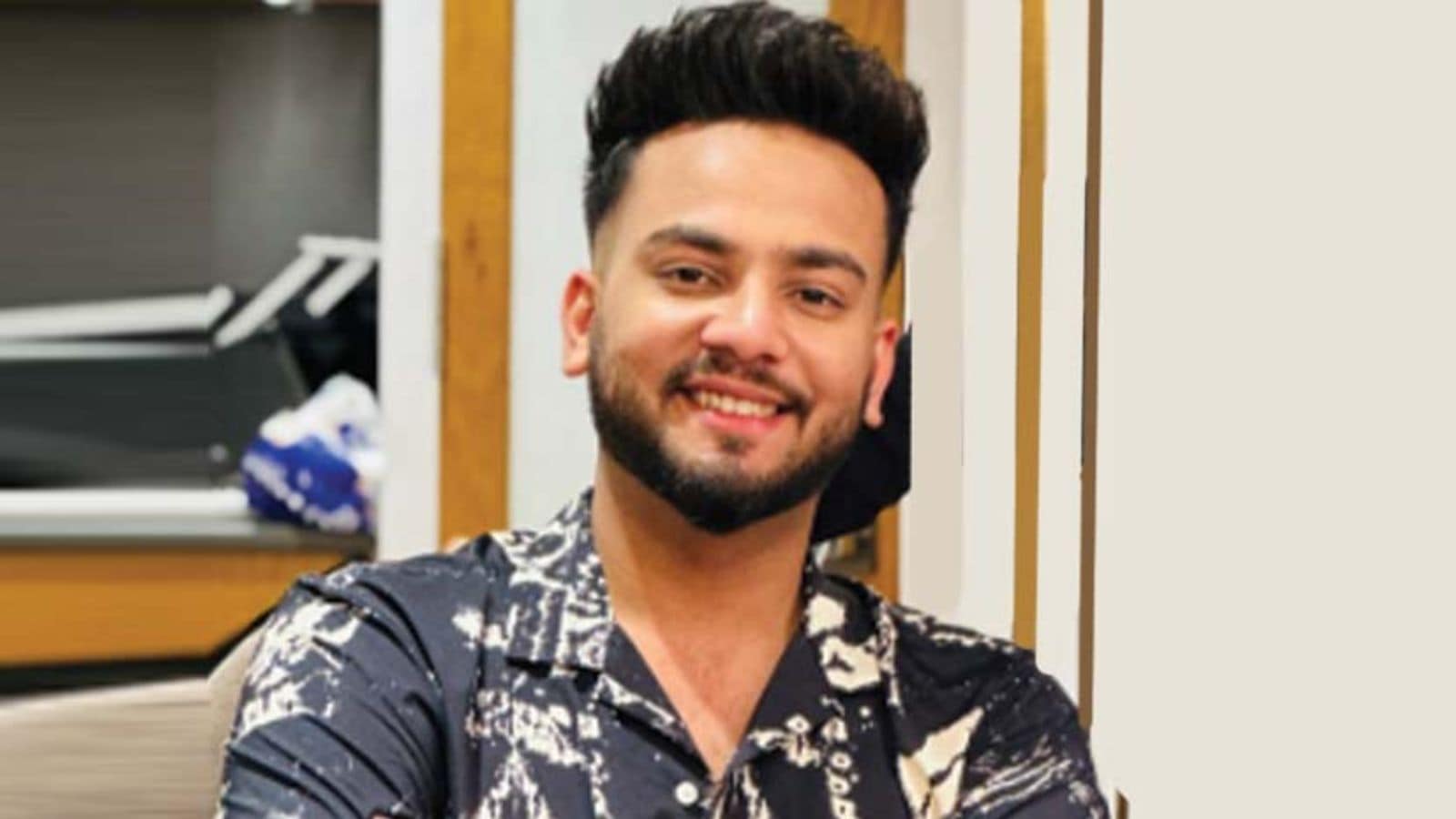 SC stays trial court proceedings against YouTuber Elvish Yadav in snake ...