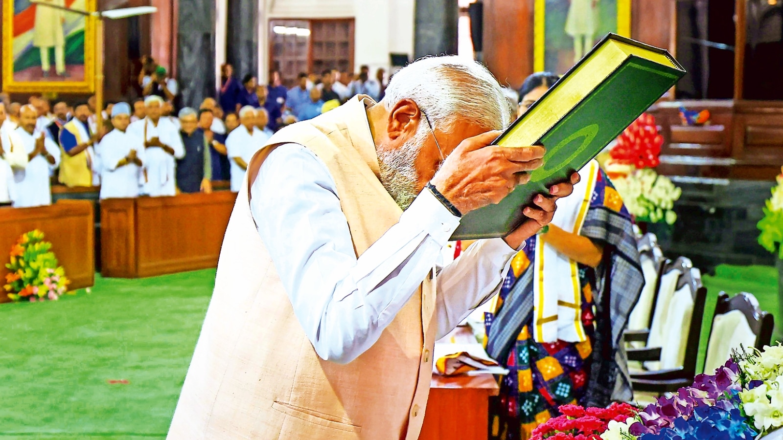 Modi stakes claim to form govt, says need consensus to run country ...