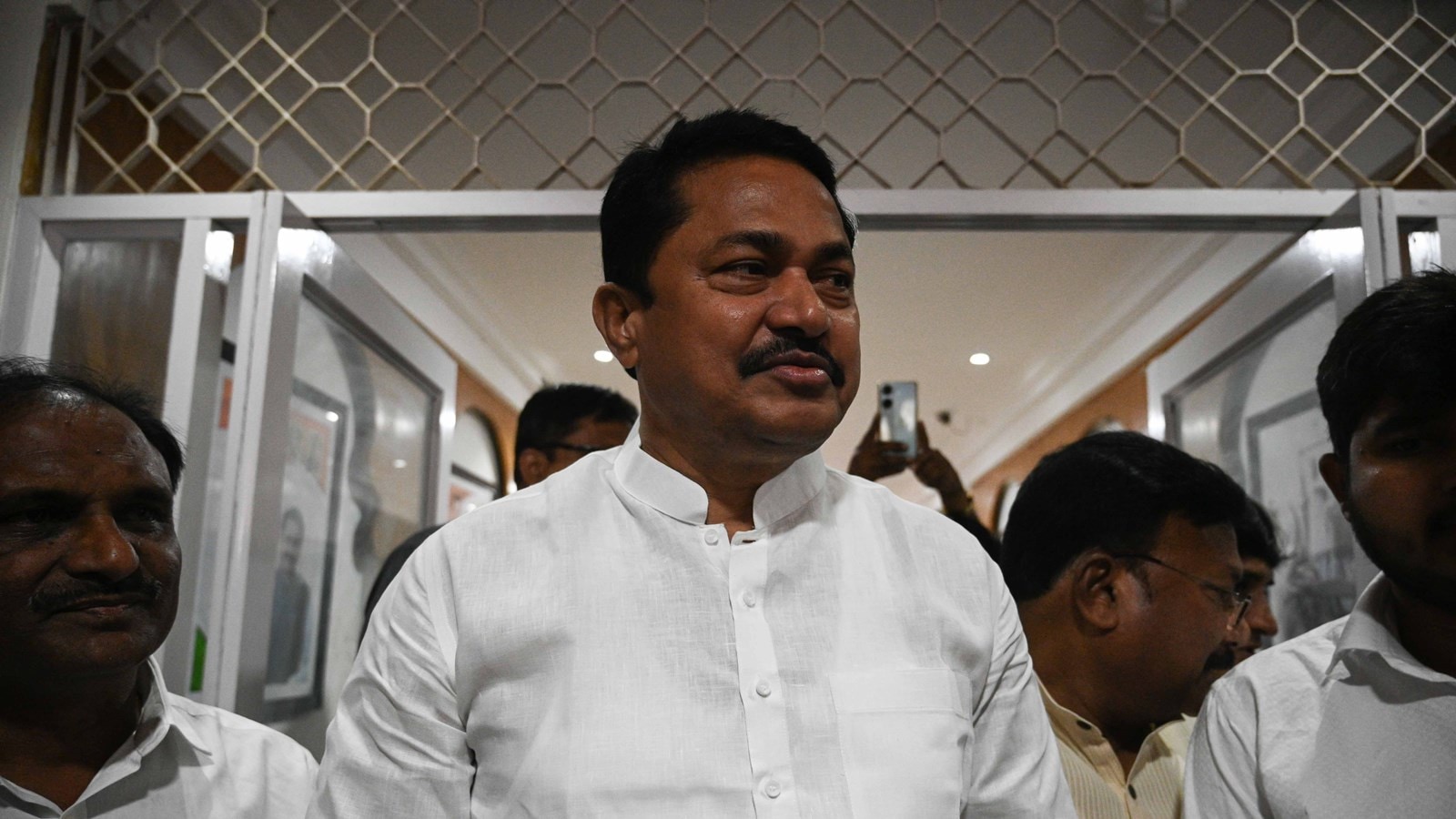 BJP deceiving Marathas, OBCs on reservation issue, claims Congress ...