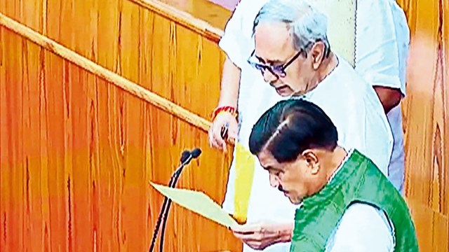 ‘Oh, you defeated me’: Naveen Patnaik to BJP MLA Laxman Bag in Odisha ...
