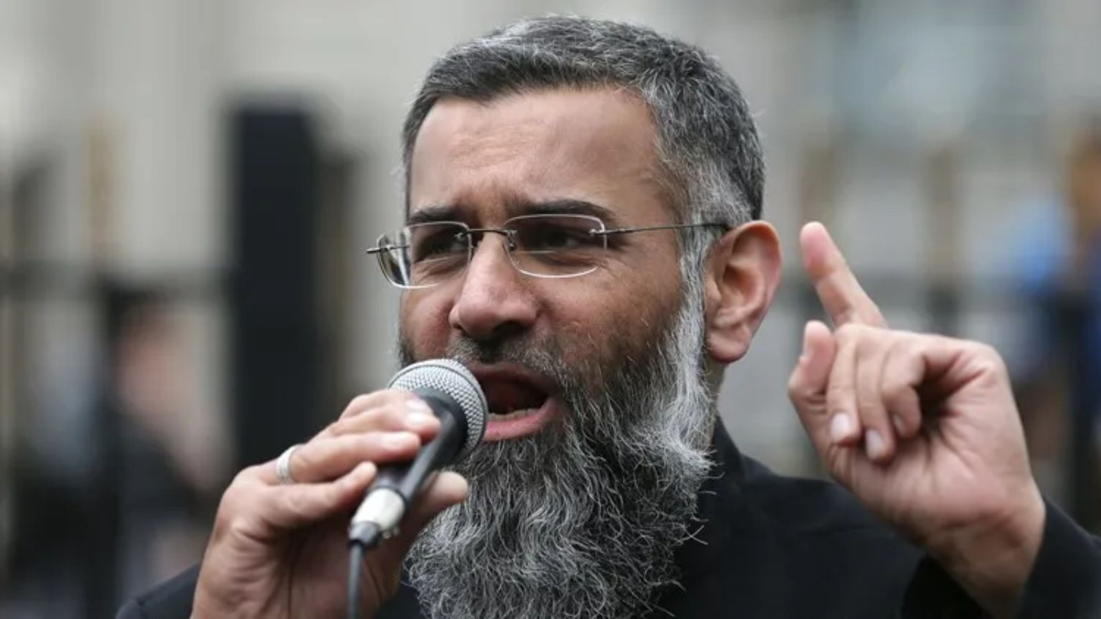 Radical UK Islamist preacher Anjem Choudary jailed for life for ...