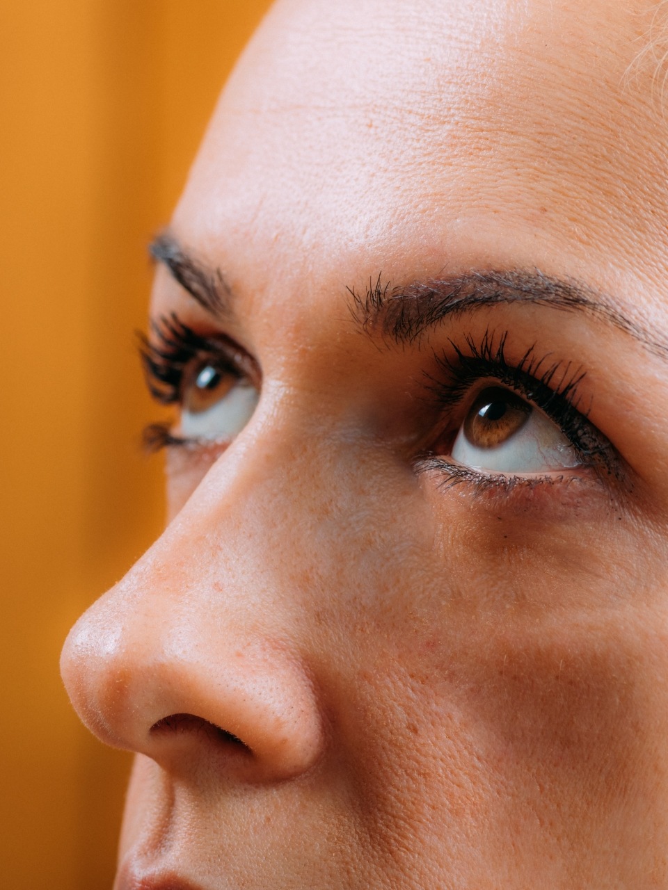 What is rapid eye movement and how to deal with it?