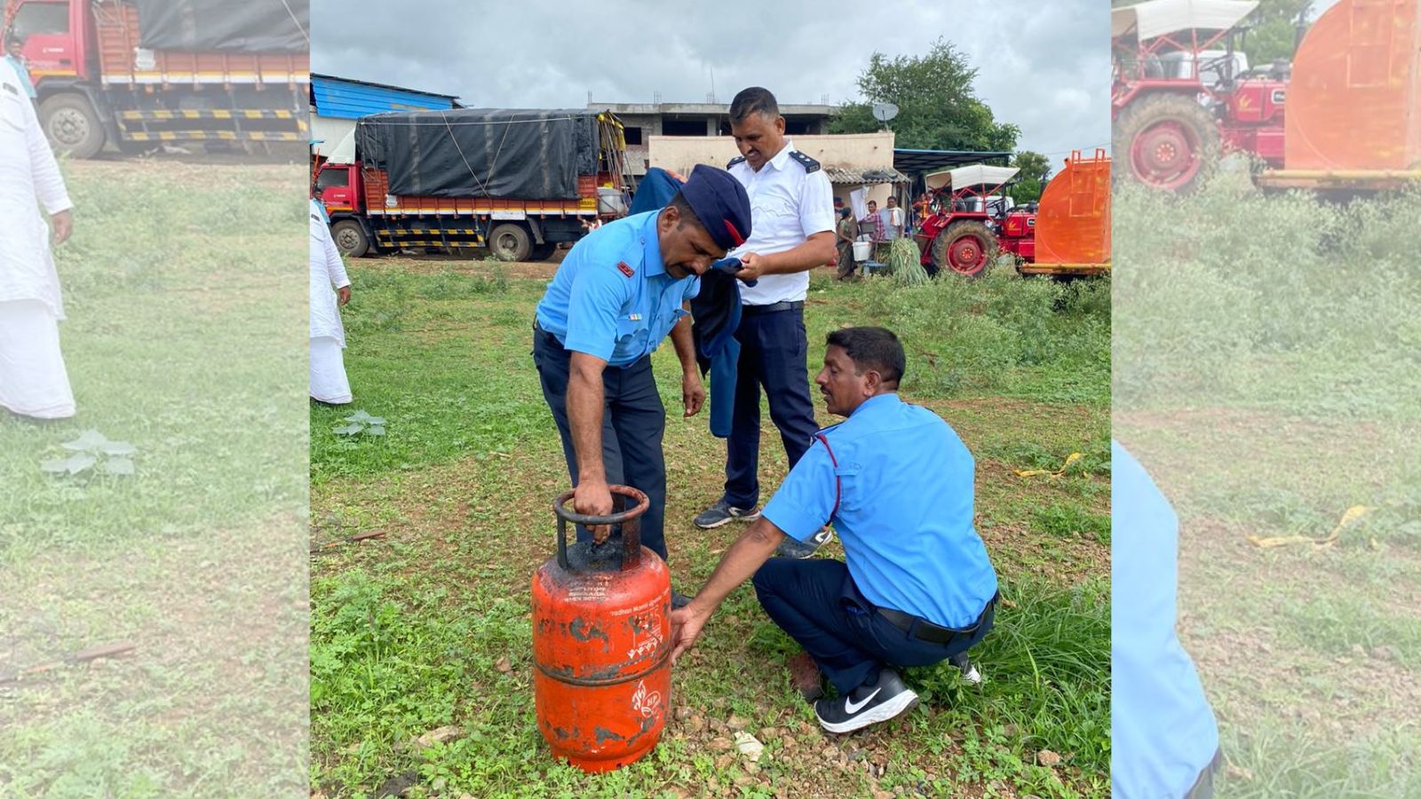 Cooking gas cylinder catches fire during Palkhi procession in Pune ...