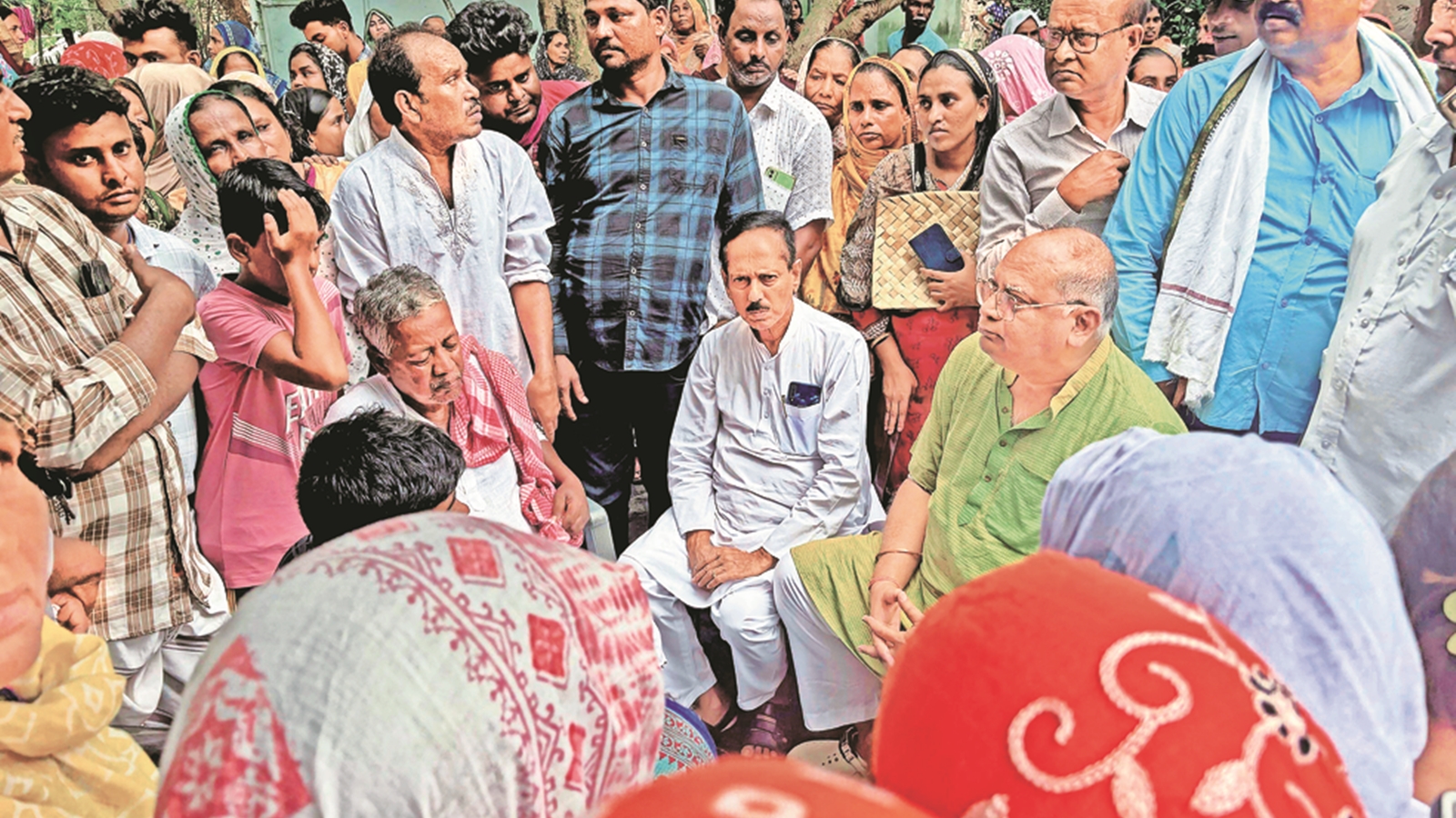 Relative of victims held for death of 3 family members in Bolpur fire ...