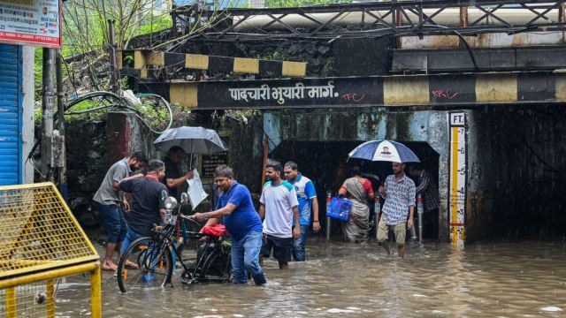 Rainfall Brings Relief From Humidity In Delhi Imd Issues ‘orange