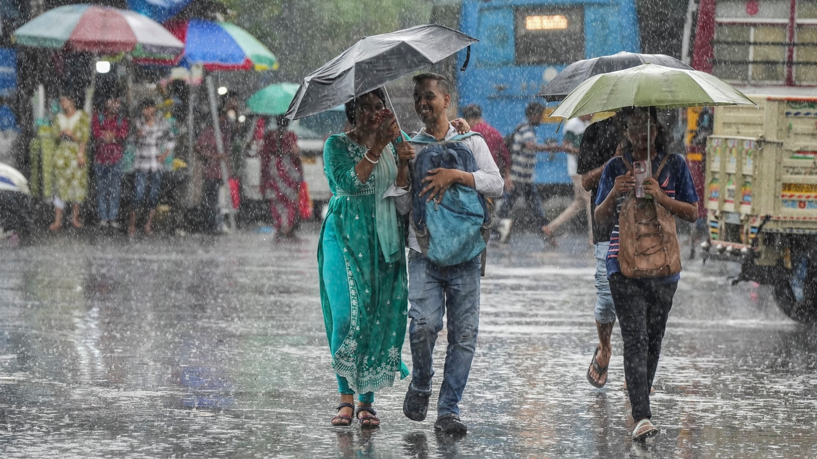 Monsoon vigorous over Konkan-Goa, IMD issues ‘orange’ alert until July ... Monsoon vigorous over Konkan-Goa, IMD issues ‘orange’ alert until July ...