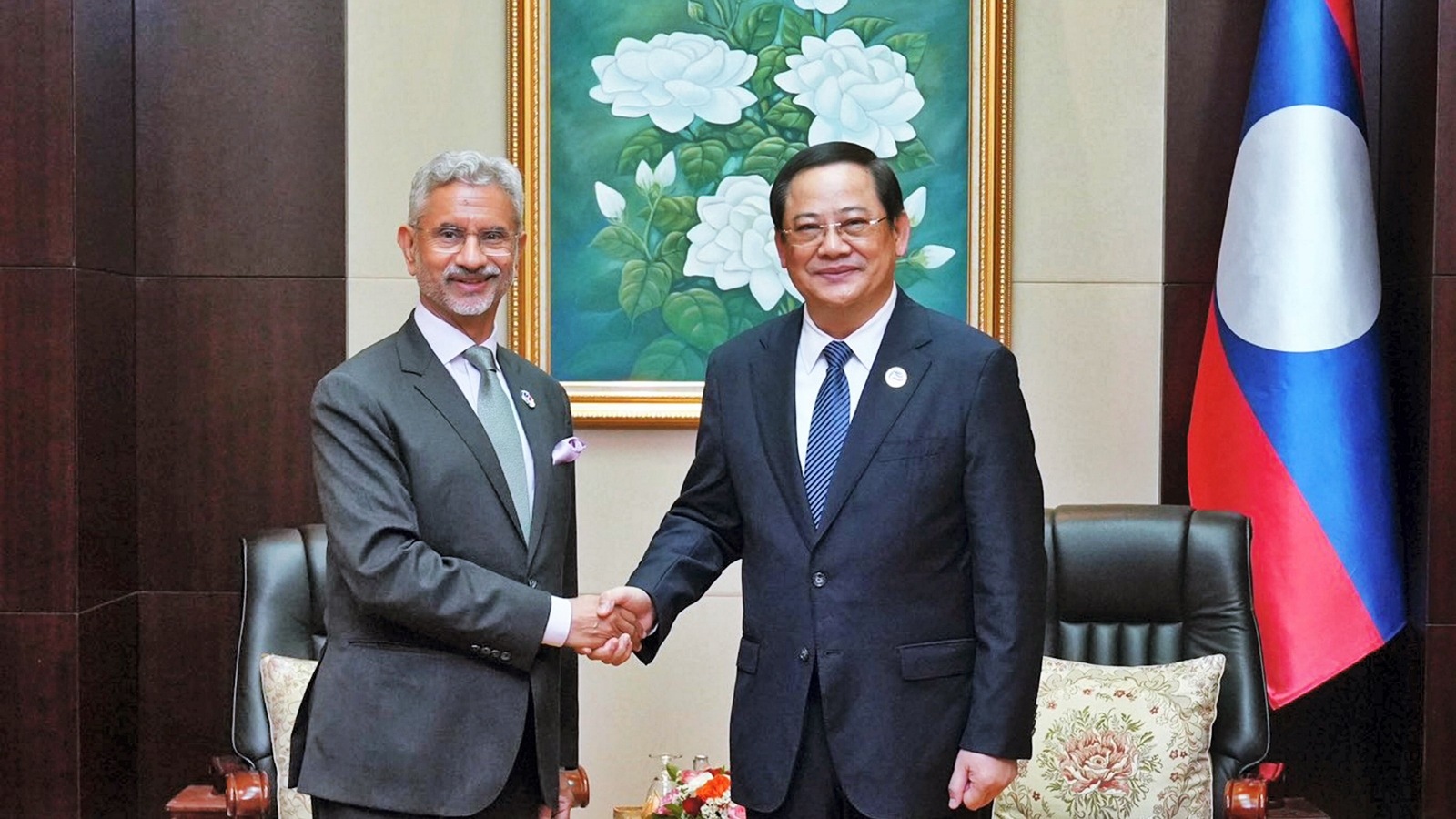 On sidelines of ASEAN, EAM S Jaishankar discusses rescue of trapped ...