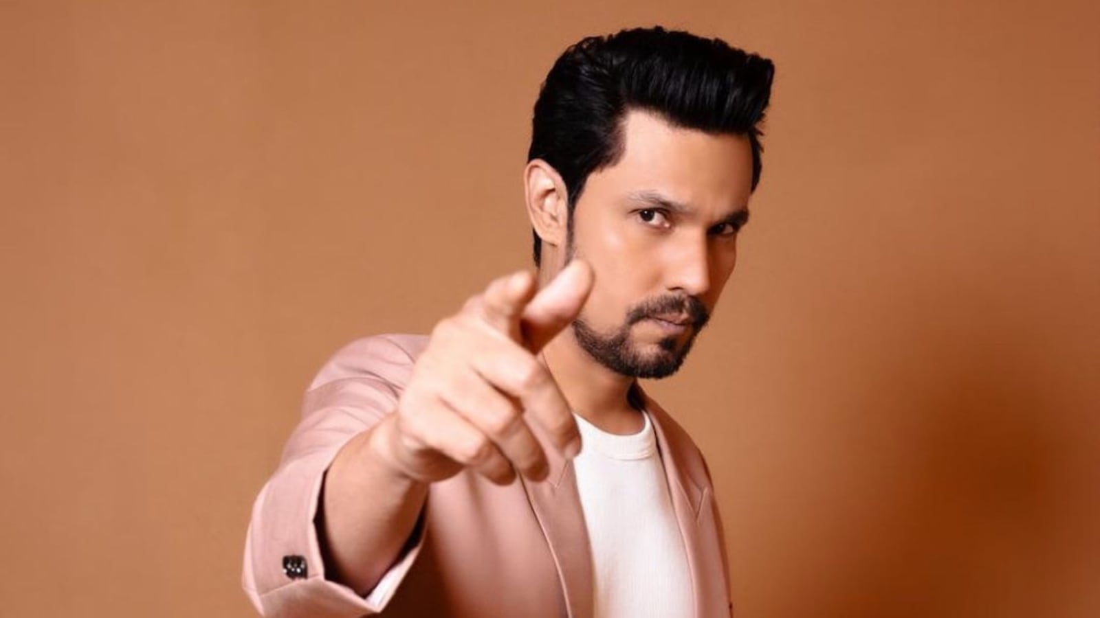 Randeep Hooda recalls attending Bollywood’s ‘networking parties ...