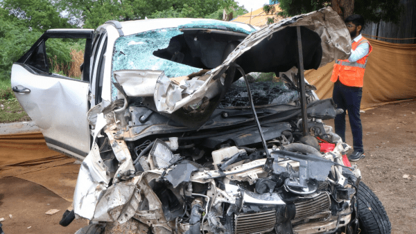 Three dead, one injured in a Fortuner-Thar crash in Gujarat | Ahmedabad ...