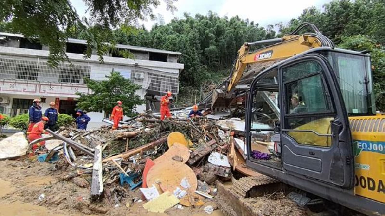 11 killed by mudslide in China as heavy rains from tropical storm Gaemi ...