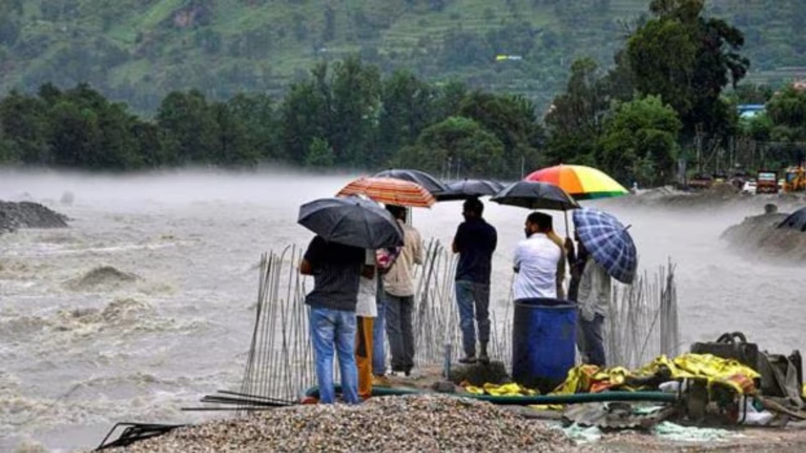 Monsoon: Himachal suffers losses to the tune of Rs 329 crore, 40 killed in rain-related ...