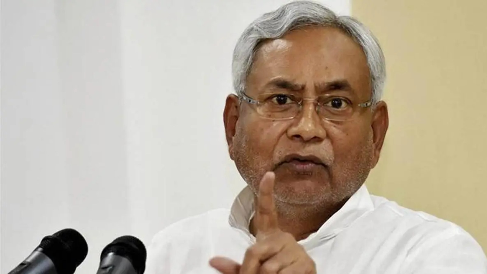 Bihar CM Nitish chairs JD(U) meeting, discusses Jharkhand polls | India ...