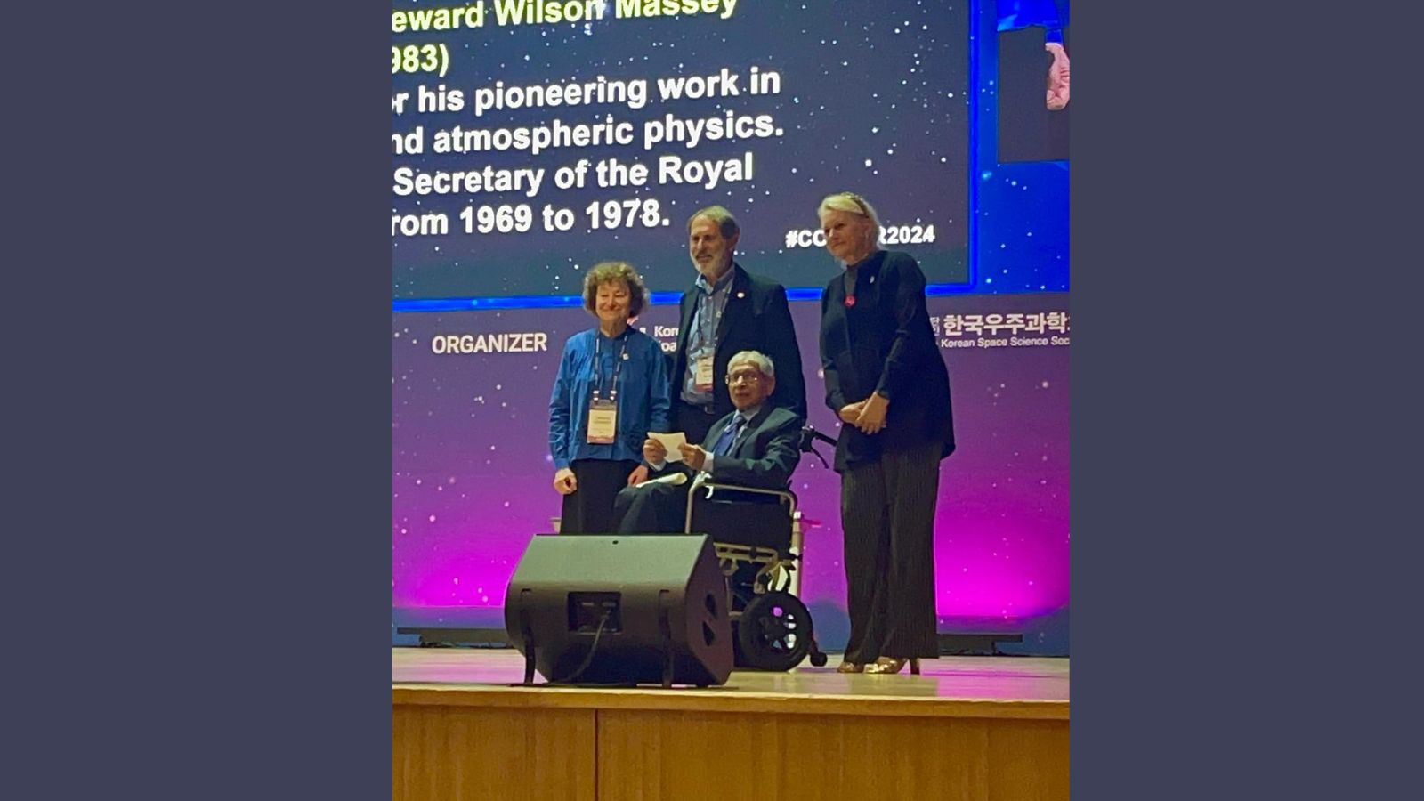 Two Indian space scientists honoured at international space scientists ...