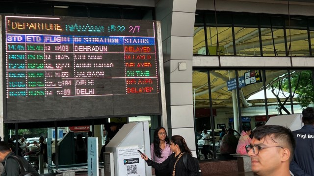 Microsoft Azure global outage: 12 flights cancelled, airlines told to ...