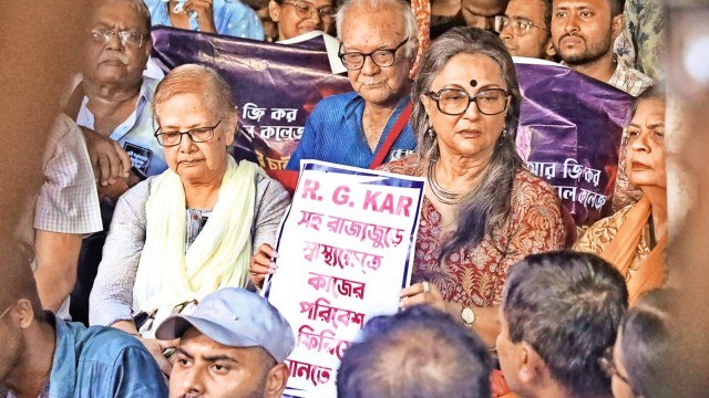 Kolkata doctor rape-murder: Aparna joins stir, slams police over ...