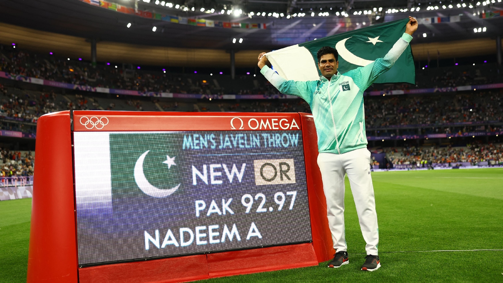 Arshad Nadeem wins Pakistan’s 1st Olympics medal in 32 years: Who is ...