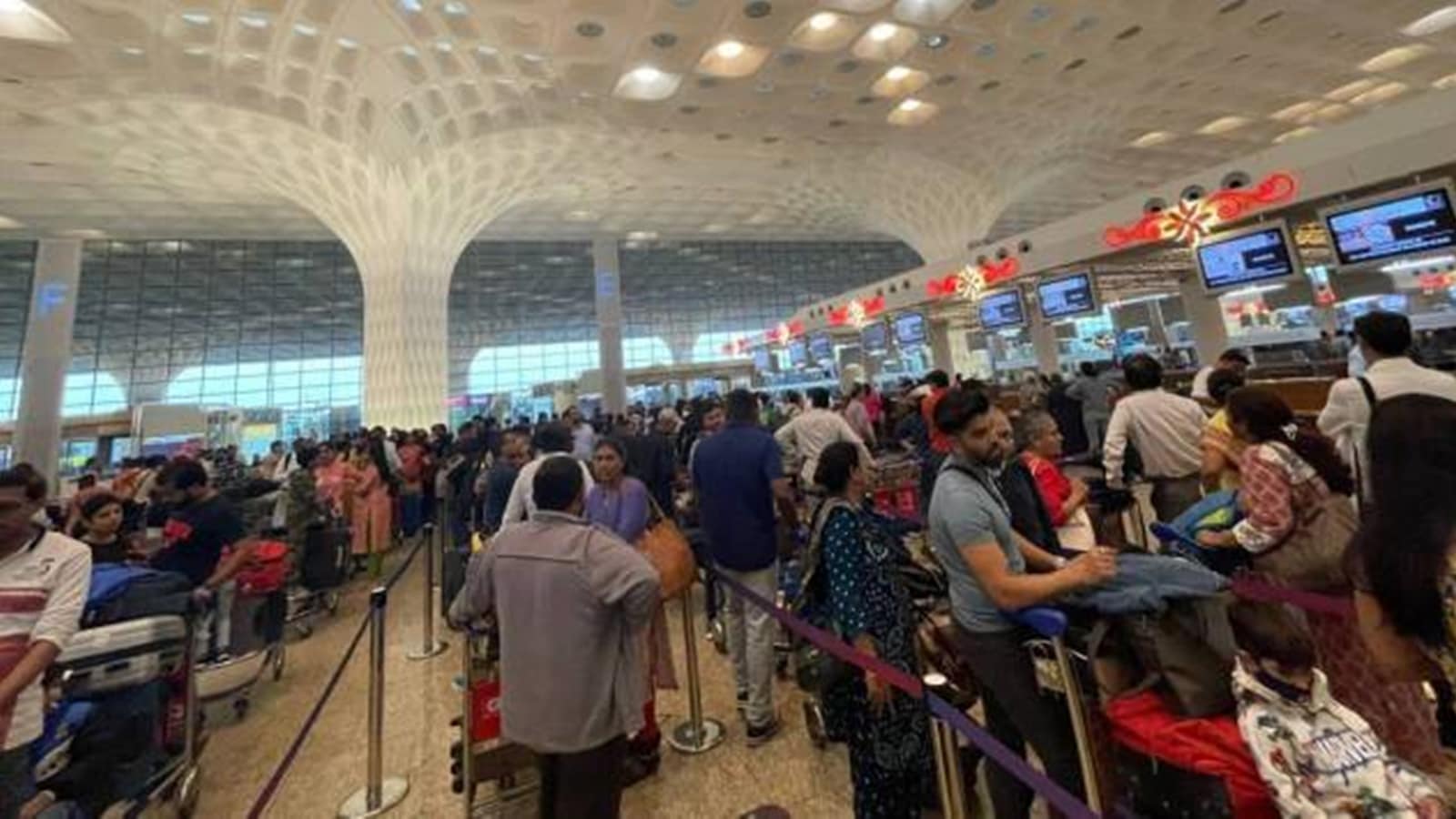 Major tragedy averted at Mumbai airport as bag with flammable chemical ...