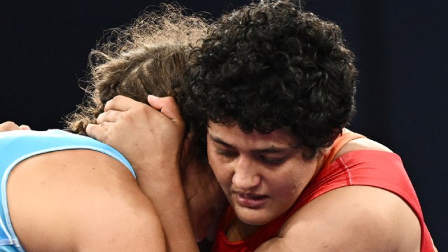 India's Reetika Hooda outclasses Japanese wrestler to storm into Asian ...