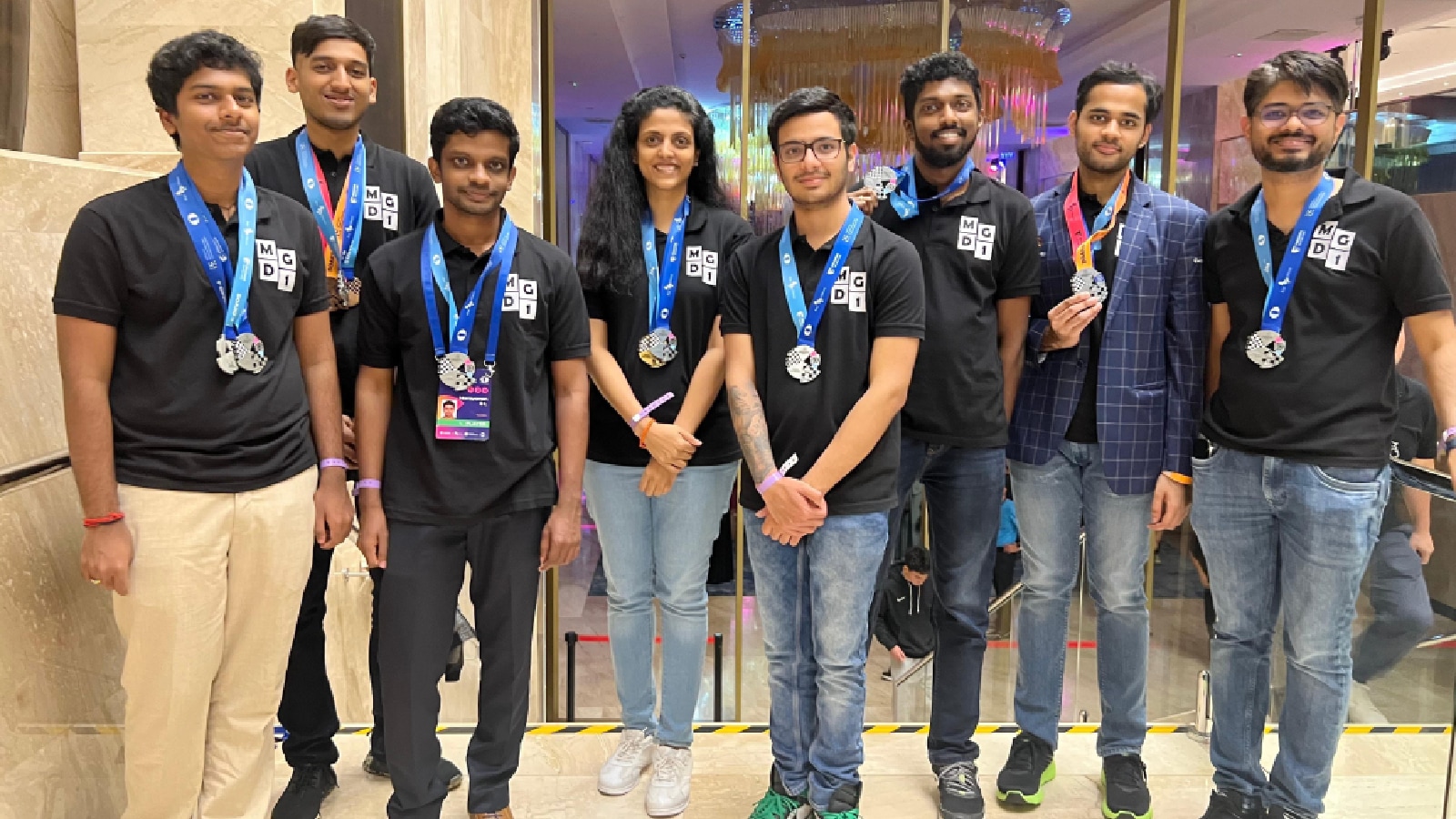 Arjun Erigaisi stuns Magnus Carlsen in final of World Blitz Team ...