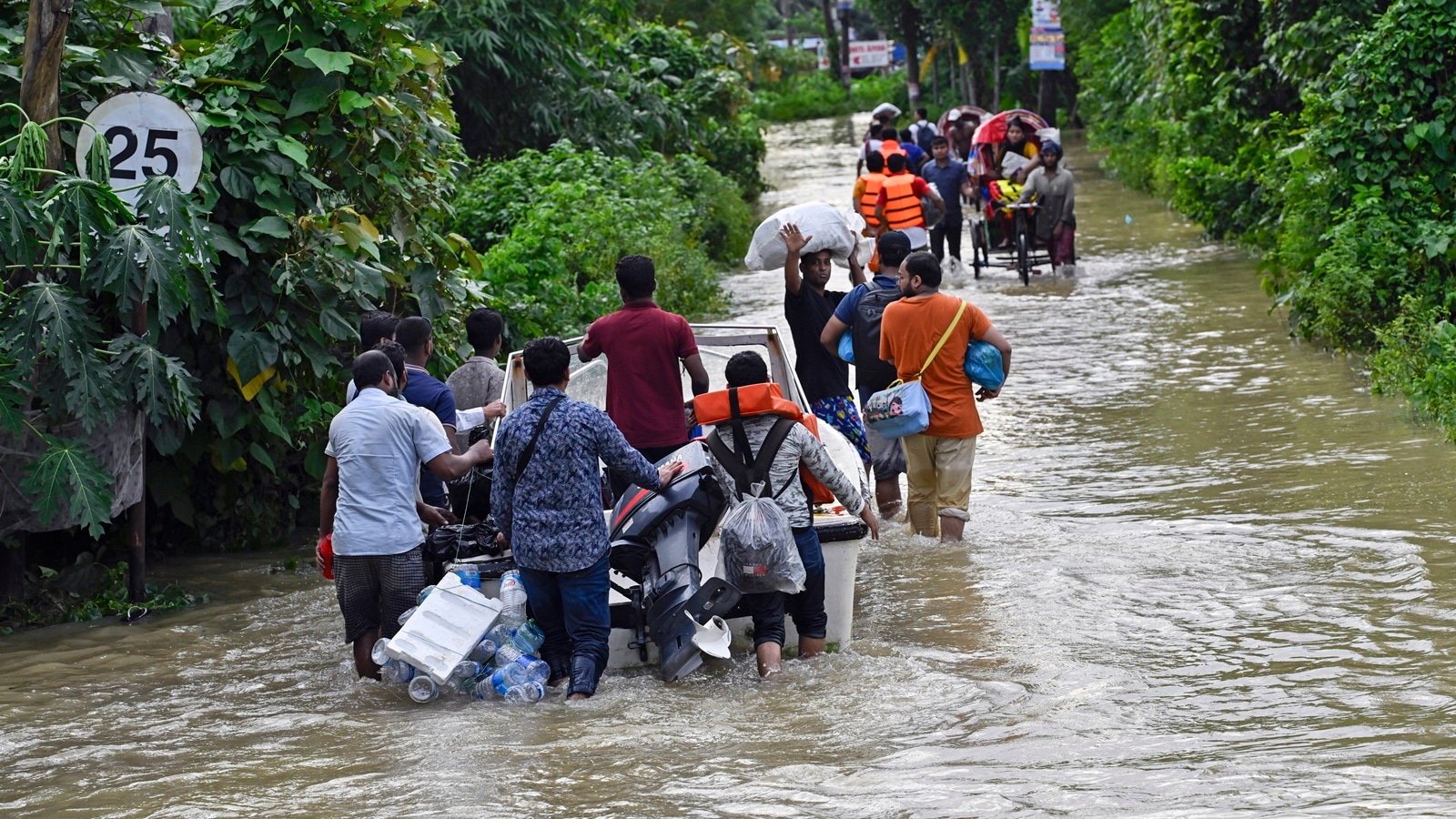 India rejects reports linking opening of Farakka barrage to flooding in ...