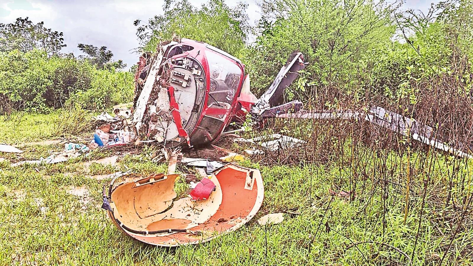 Chopper crashes near Pune, locals rescue four from site | Pune News ...