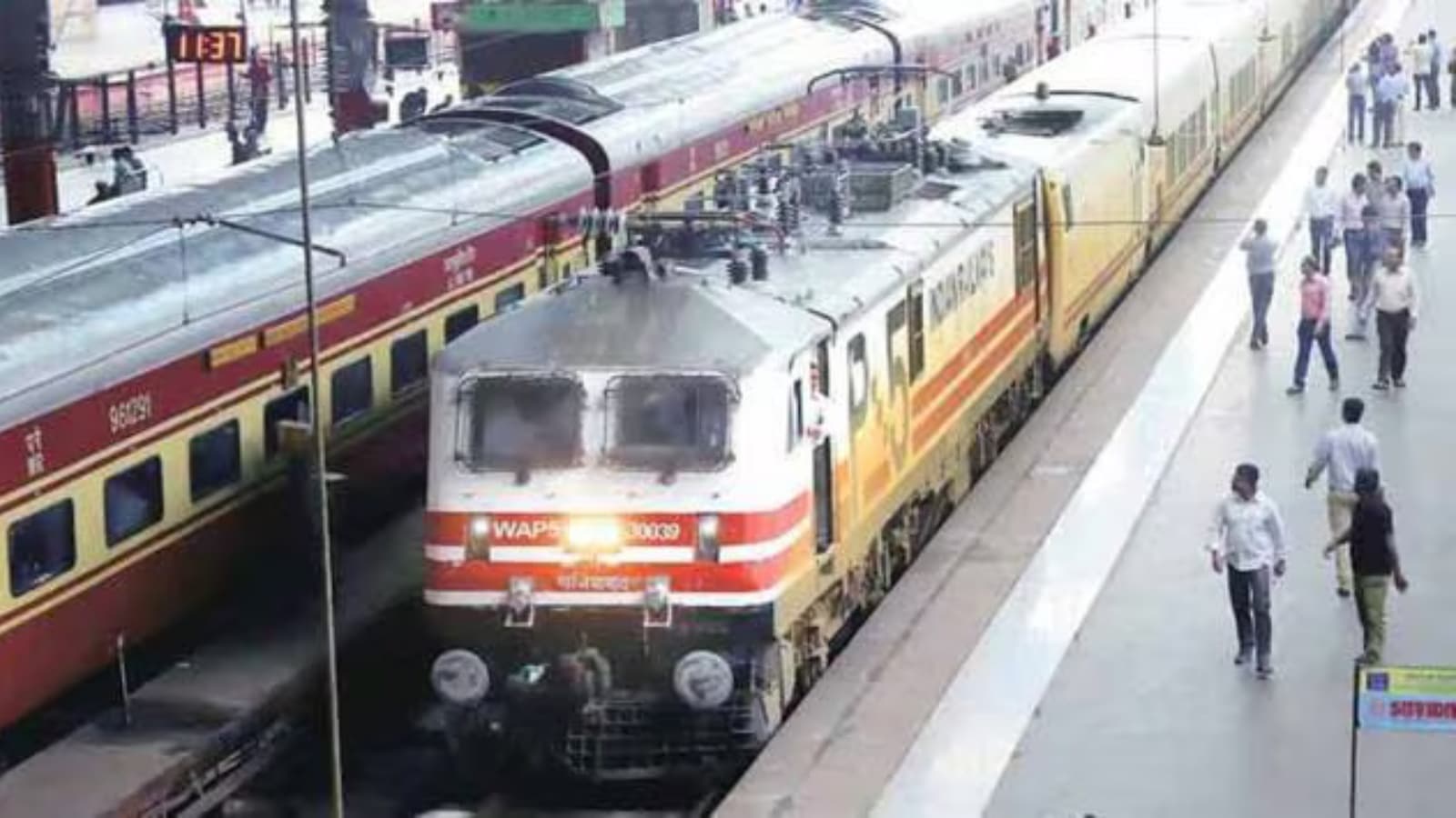 Central Railway’s plan to launch 10 services from Dadar delayed ...