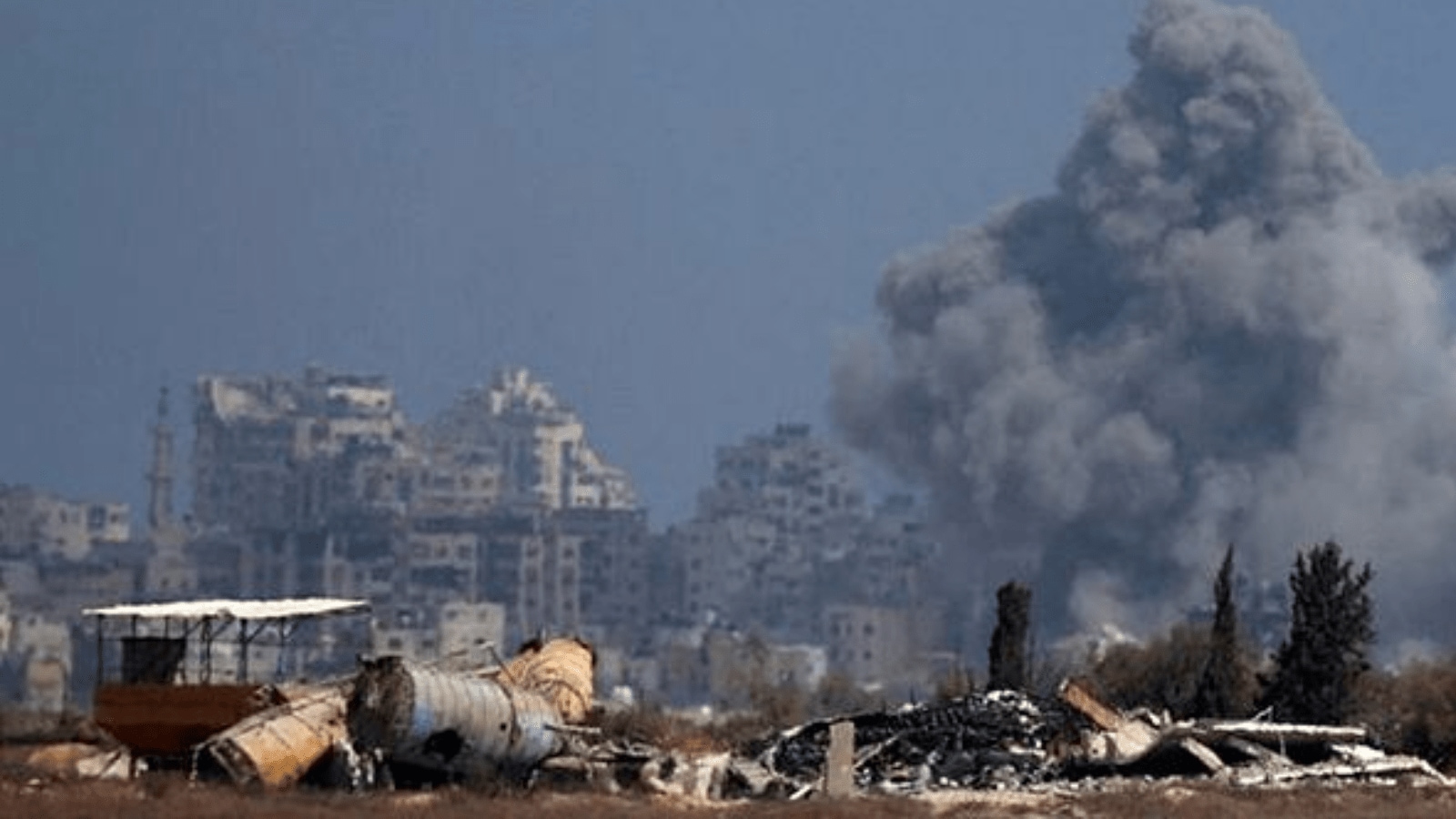 Watch | Israeli forces chase local Hamas commander, kill him in West ...