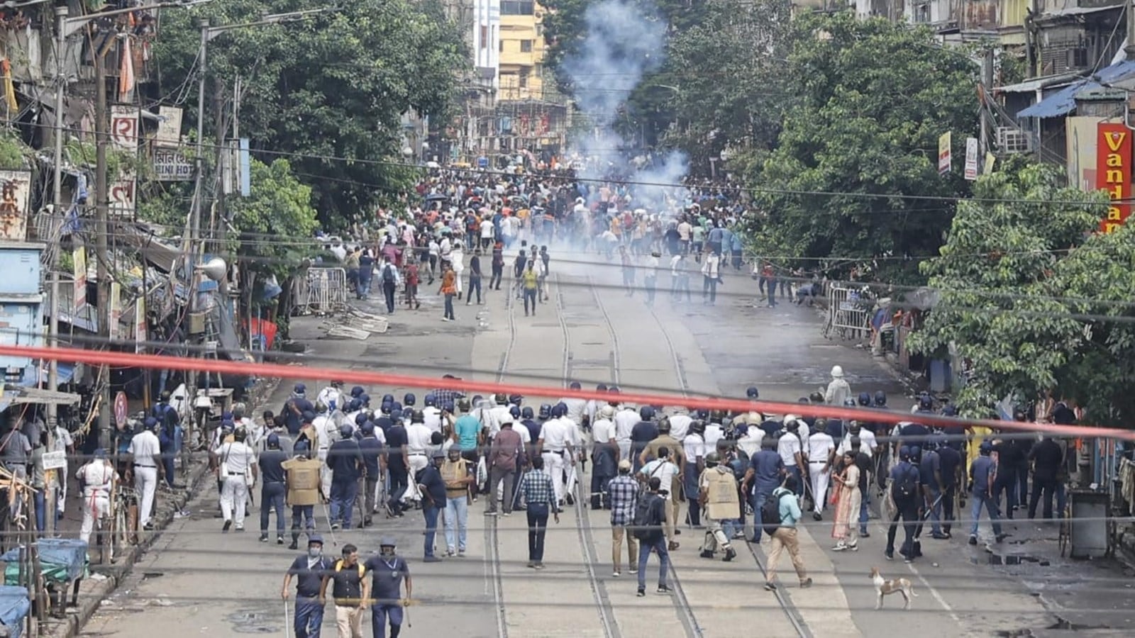 Kolkata protests: Clashes erupt, Governor says beginning of end ...