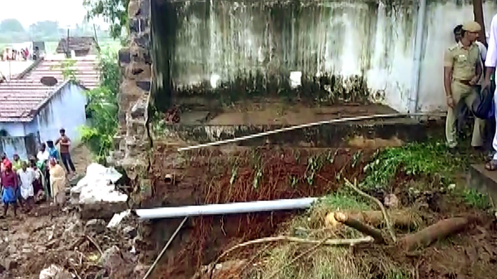 9 children killed as wall of dilapidated house collapses in Madhya Pradesh | India News - The ...